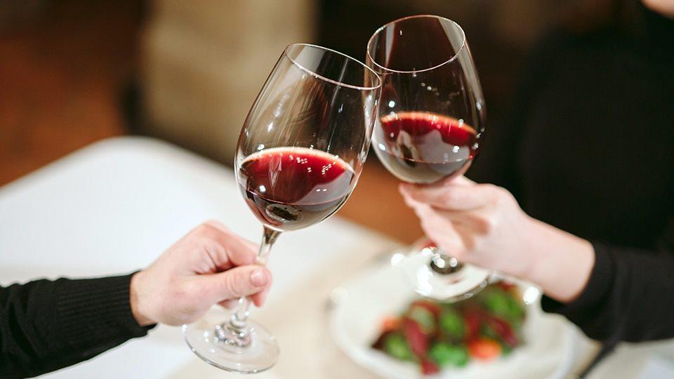 【たまプラーザ店】イタリア・トスカーナ州「カステッロ・ディ・アマ トップキュヴェ垂直2ヴィンテージ飲み比べ」 | エノテカ - ワイン通販